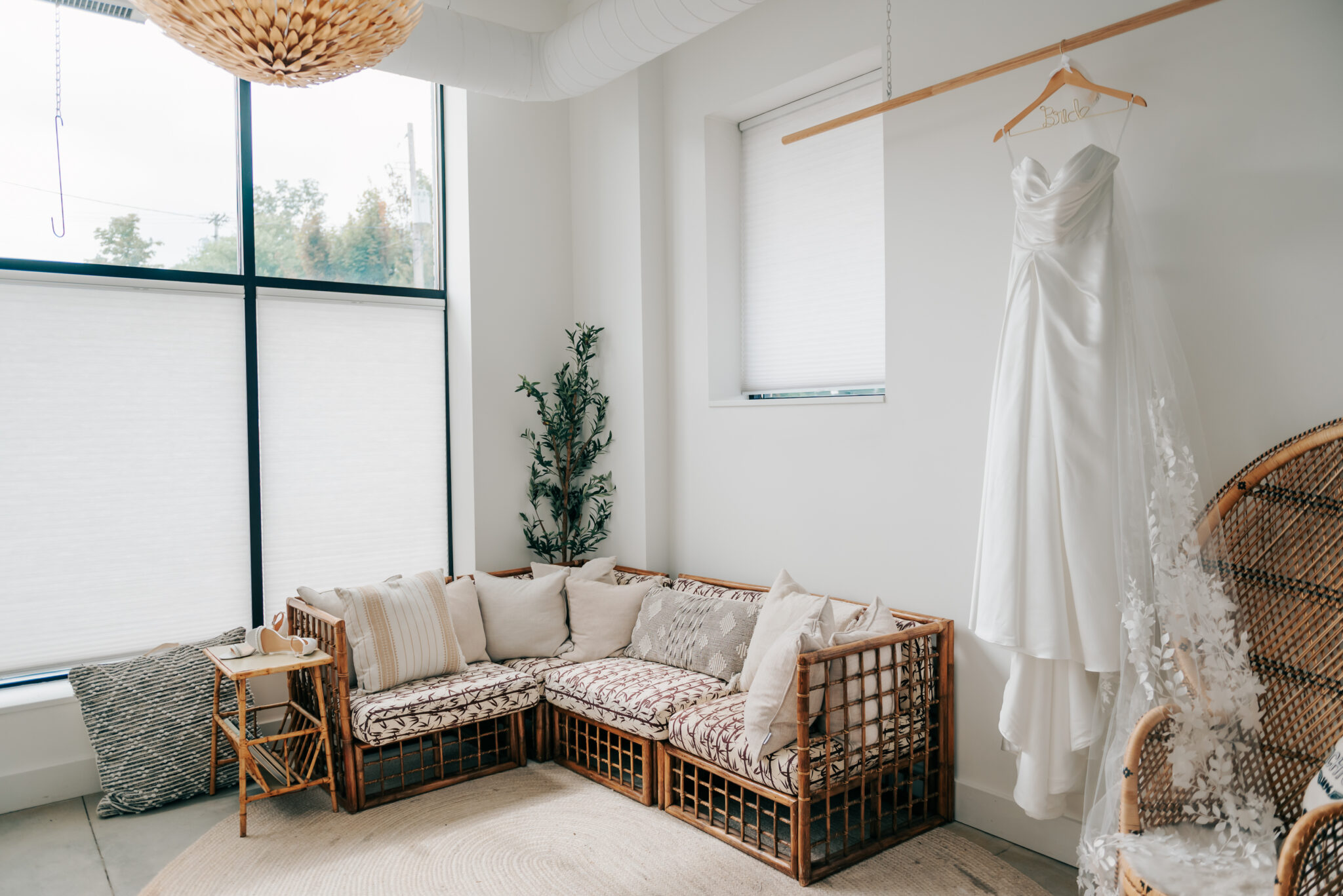 Garden Inspired Summer Wedding at The Collins Off Main in Chelsea ...